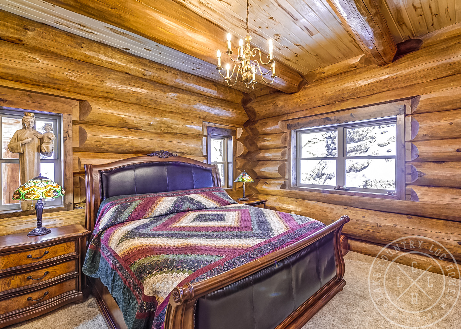 the Forsythe's Beautiful Western Red Cedar Log Home
