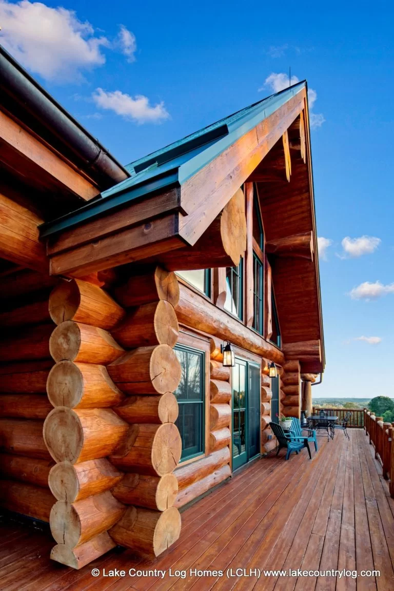 Custom Handcrafted Log Homes - Lake Country Log Homes