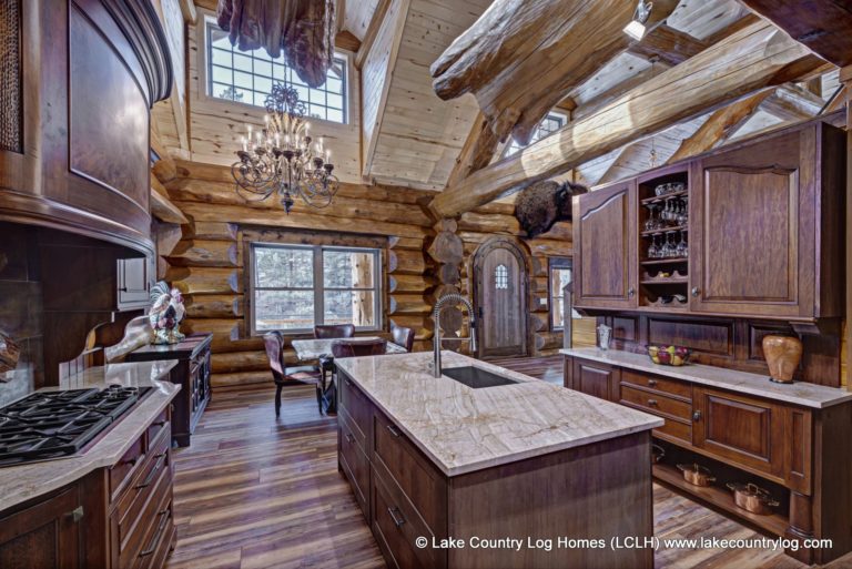 Custom Handcrafted Log Homes - Lake Country Log Homes