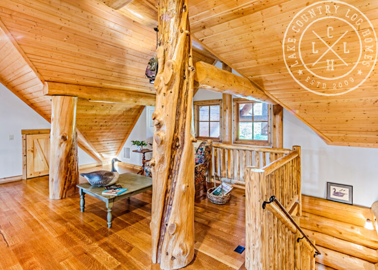 Custom Handcrafted Post and Beam Log Homes