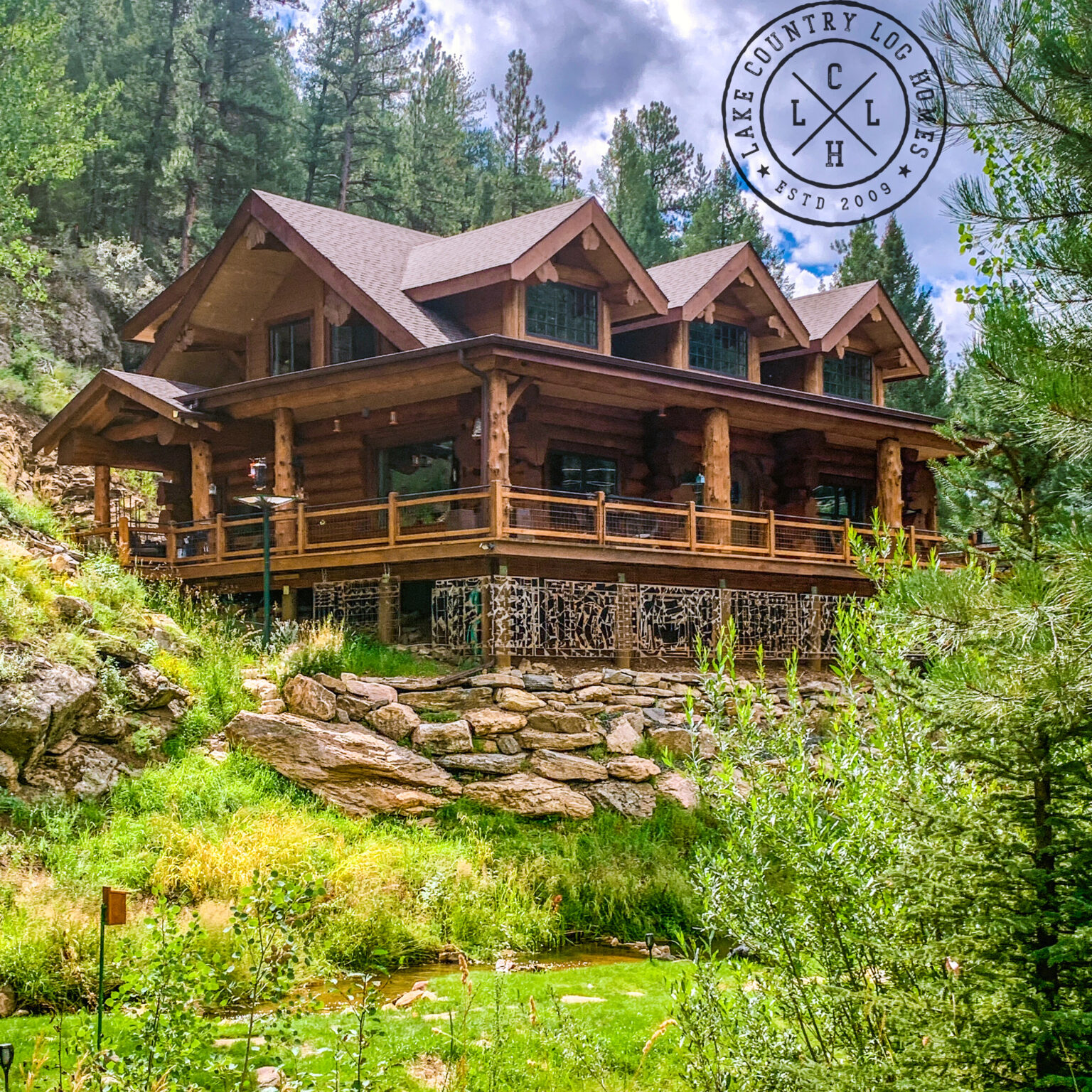 the Forsythe's Beautiful Western Red Cedar Log Home